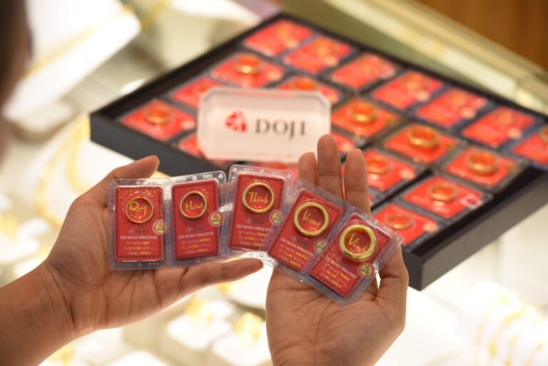 Giá vàng DOJI: Có nên mua vàng Doji để tích trữ đầu tư?